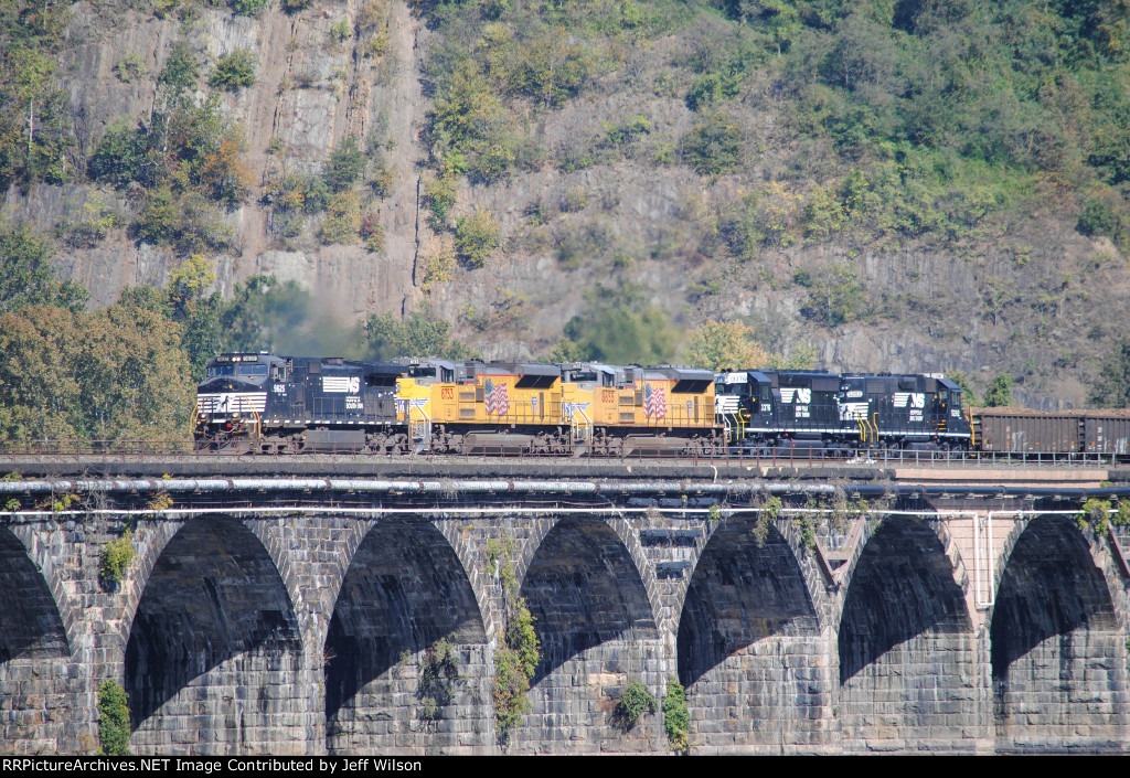 Stacks over Rockville w/ UP power in the mix